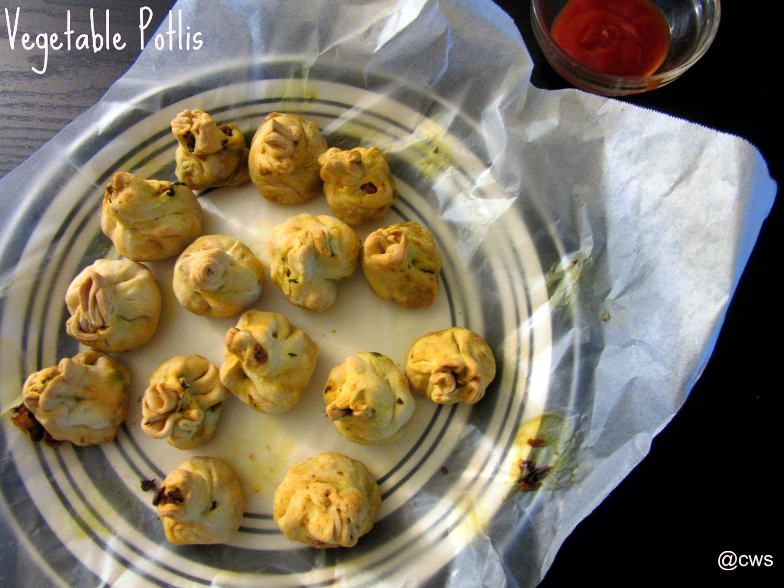 Baked Vegetable Potlis - Cooking With Sapana