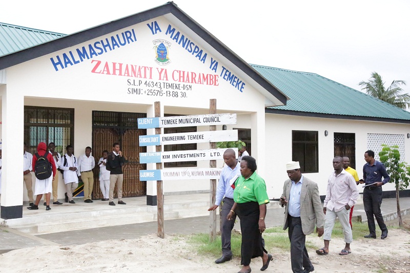 ZIARA YA MWENYEKITI WA CCM MKOA WA DAR ES SALAAM KATE KAMBA, KUKAGUA ...