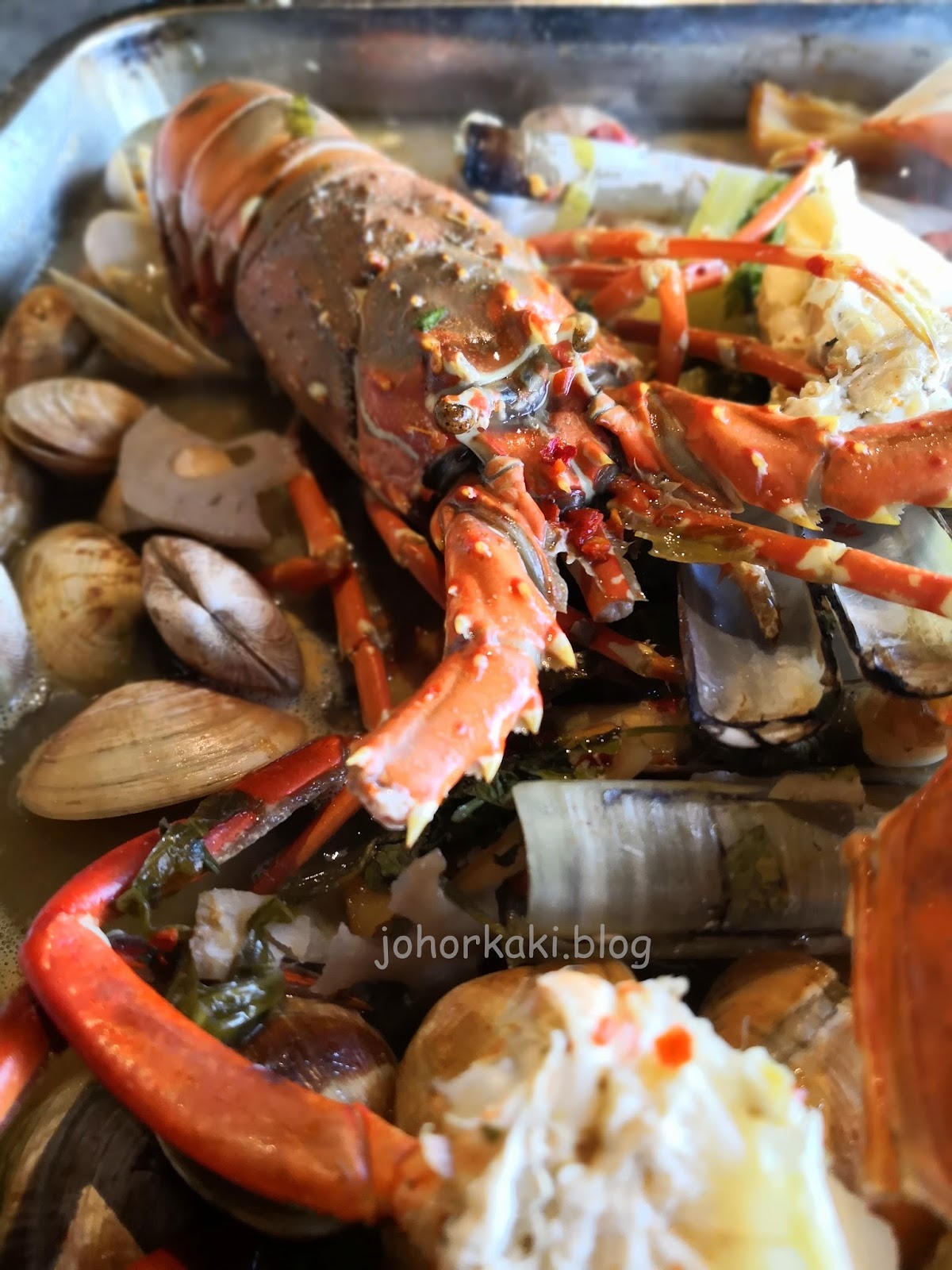 Fat Fish 肥鱼 in Taman Melodies Johor Bahru |Tony Johor Kaki Travels for ...