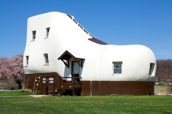 10 weirdest shaped house in world - Syifa Signature