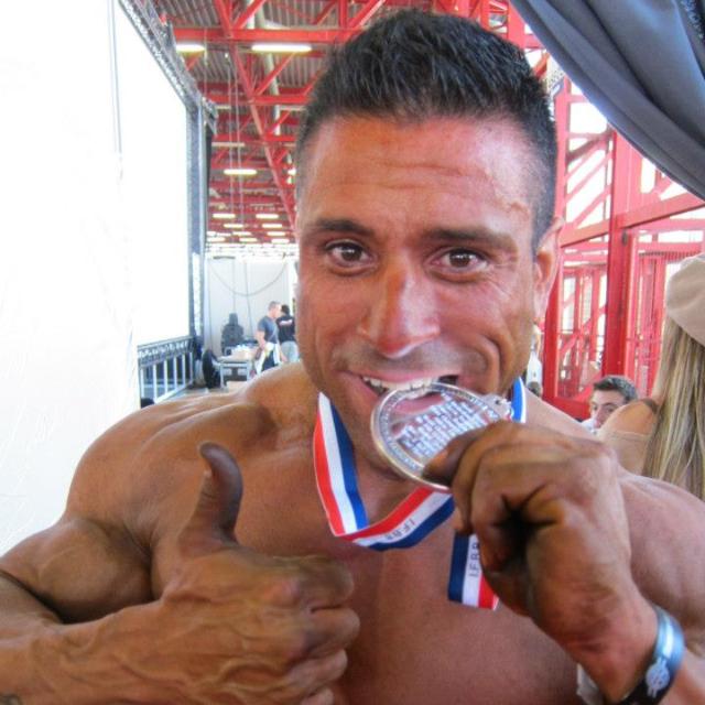 Worldwide Bodybuilders: Swiss hunk Francisco Corral