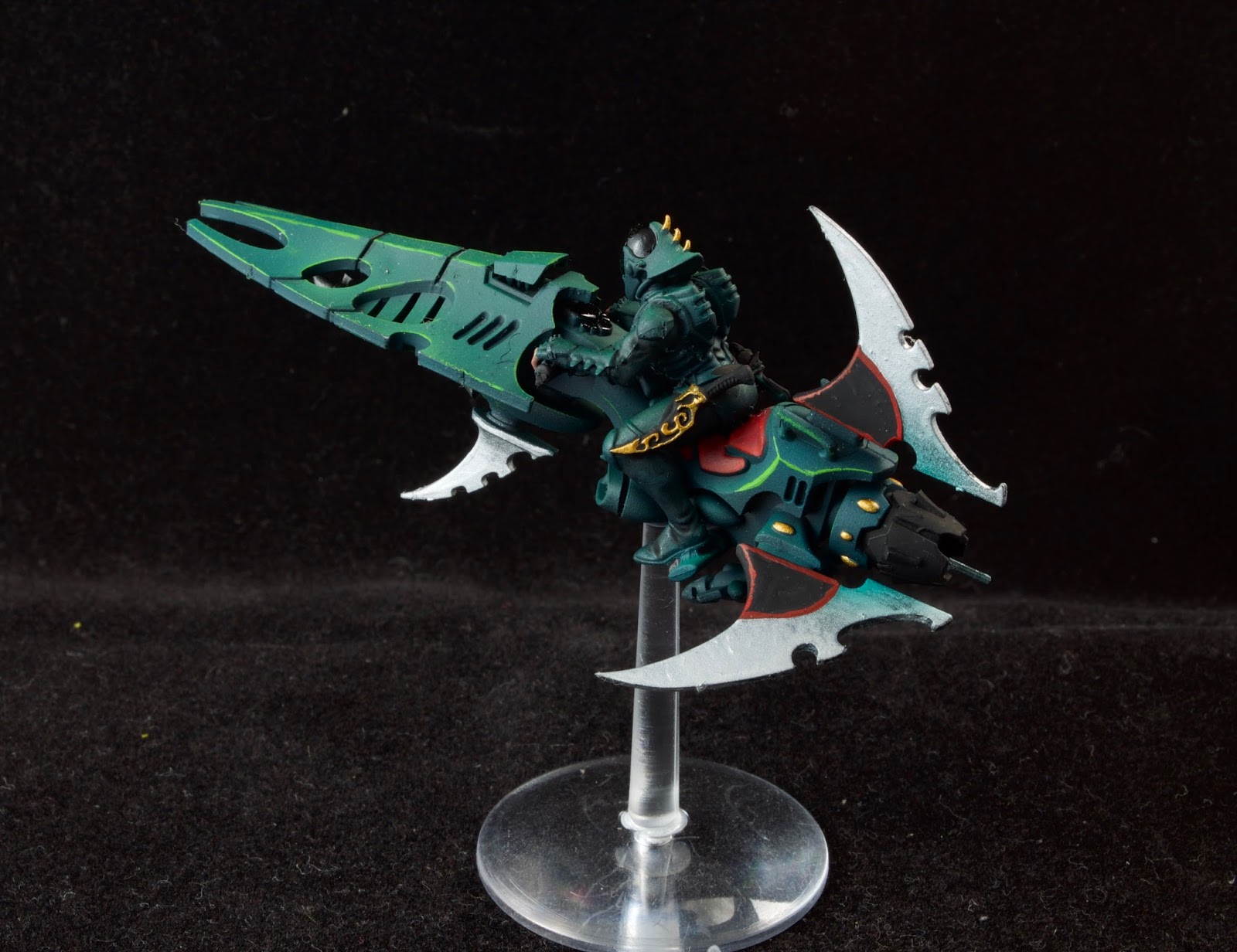 Maniexite: Drukhari Reavers 2