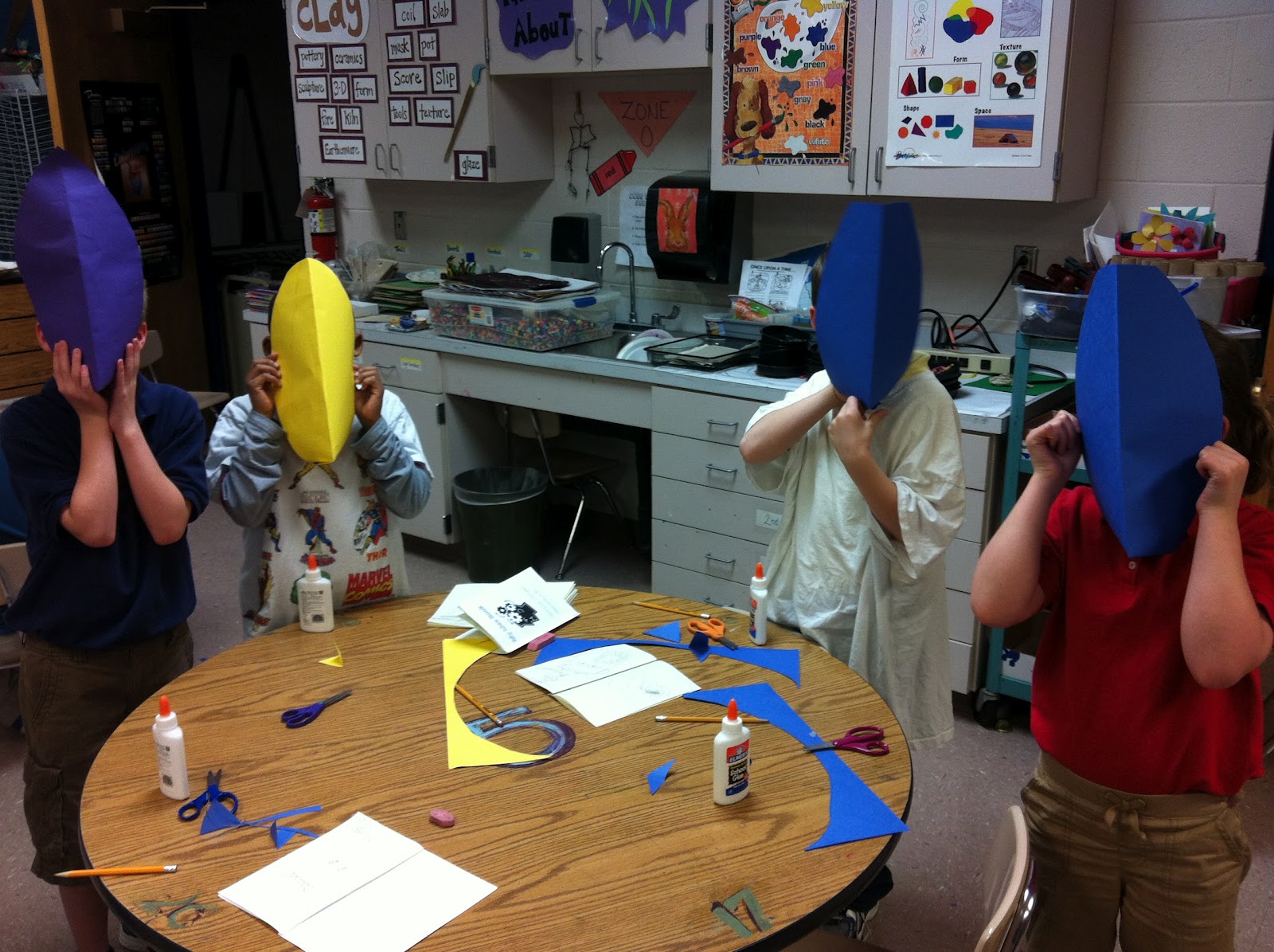 ChumleyScobey Art Room: 2nd Grade: Paper Mask/Sculpture