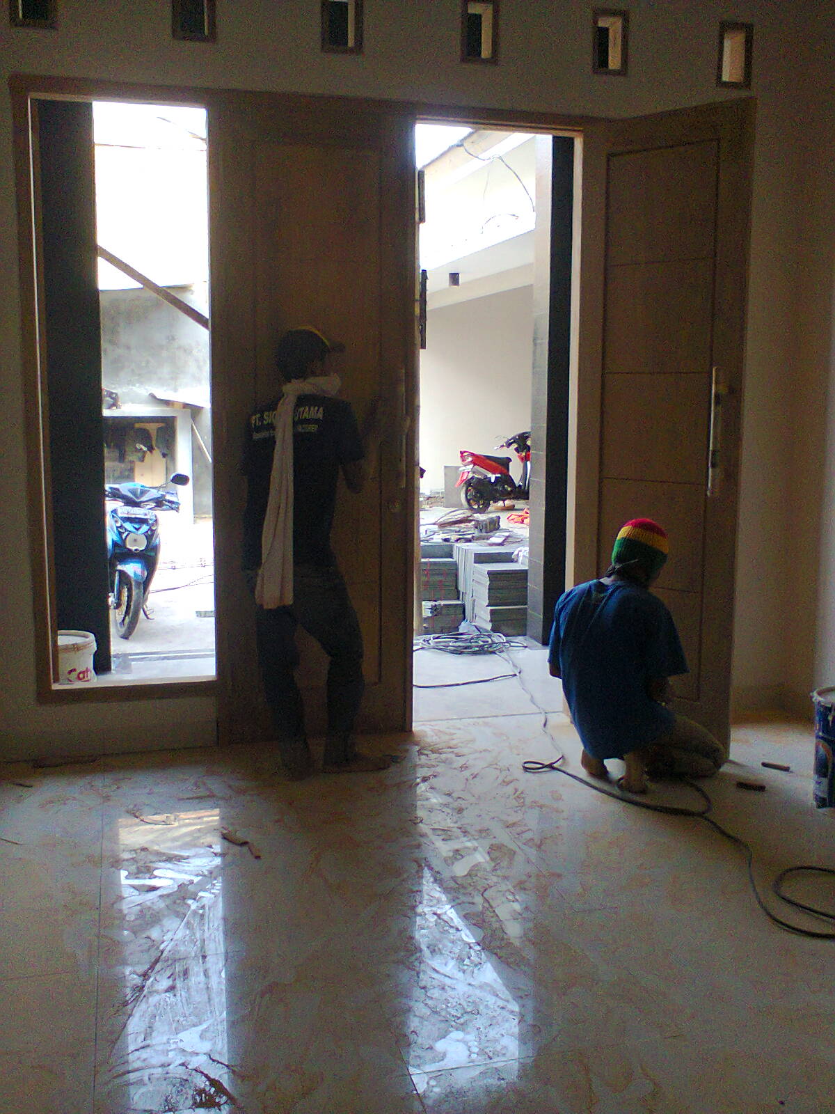 TUKANG CAT DUCO DAN MELAMIK: CARA PLITUR MELAMIN DENGAN KUAS