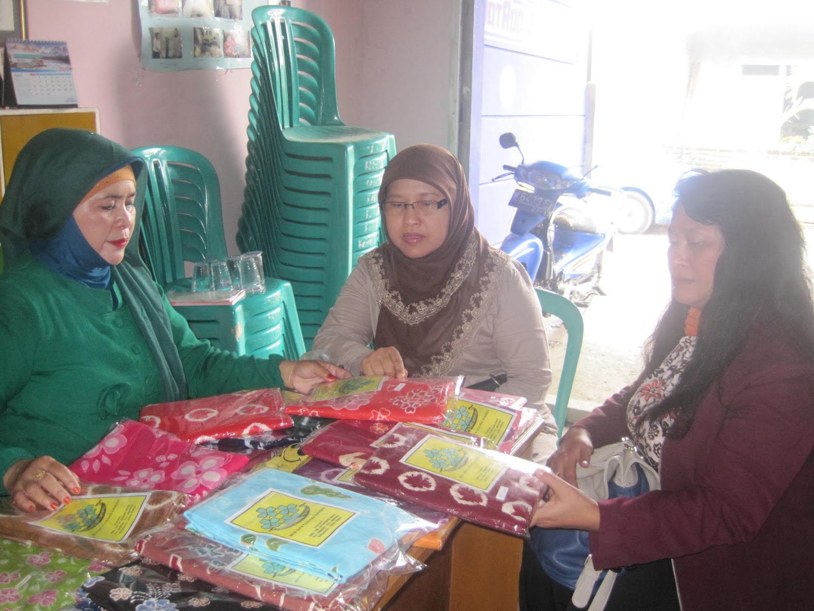 Batik Semanggi Baru Khas Surabaya