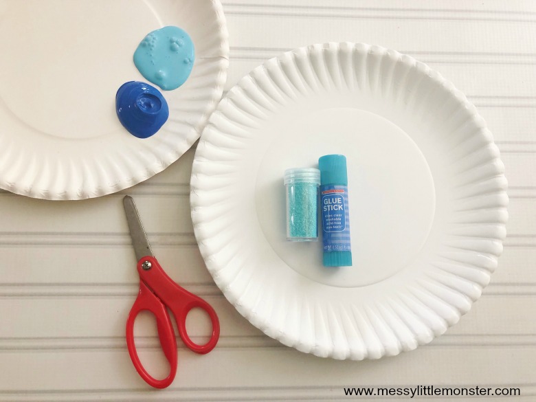Paper Plate Snowflake Craft - A Fun Winter Craft for Kids - Messy ...