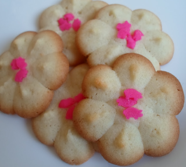 Happier Than A Pig In Mud: Chinese Butter Spritz Cookies -2019 Year of ...