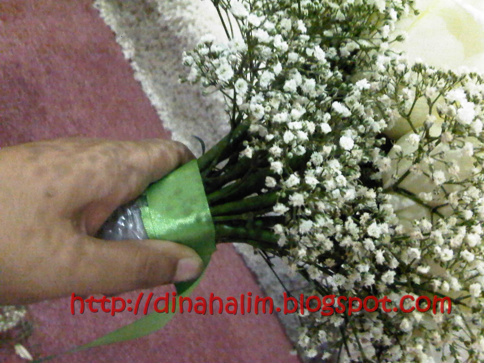 Dina Halim Bridal Boutique: DIY : Bunga Tangan Fresh Flowers.
