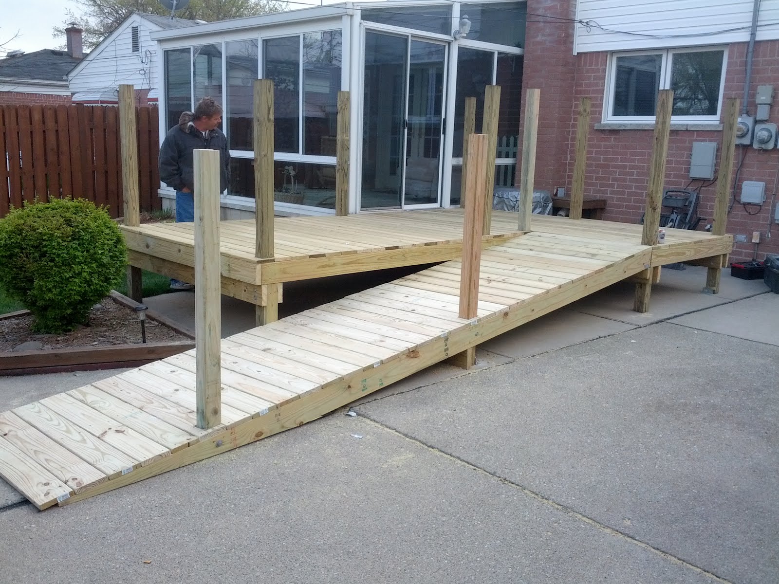 !TOP VALUE CONSTRUCTION LLC!: Deck Job Halfway Done