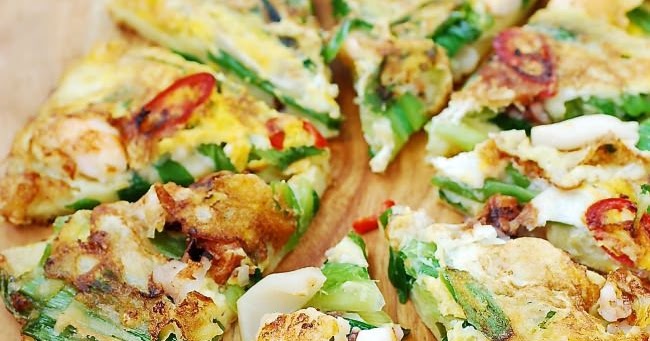 Korean Scallop Pancakes: Haemul Pajun - FOOD AND DRINK