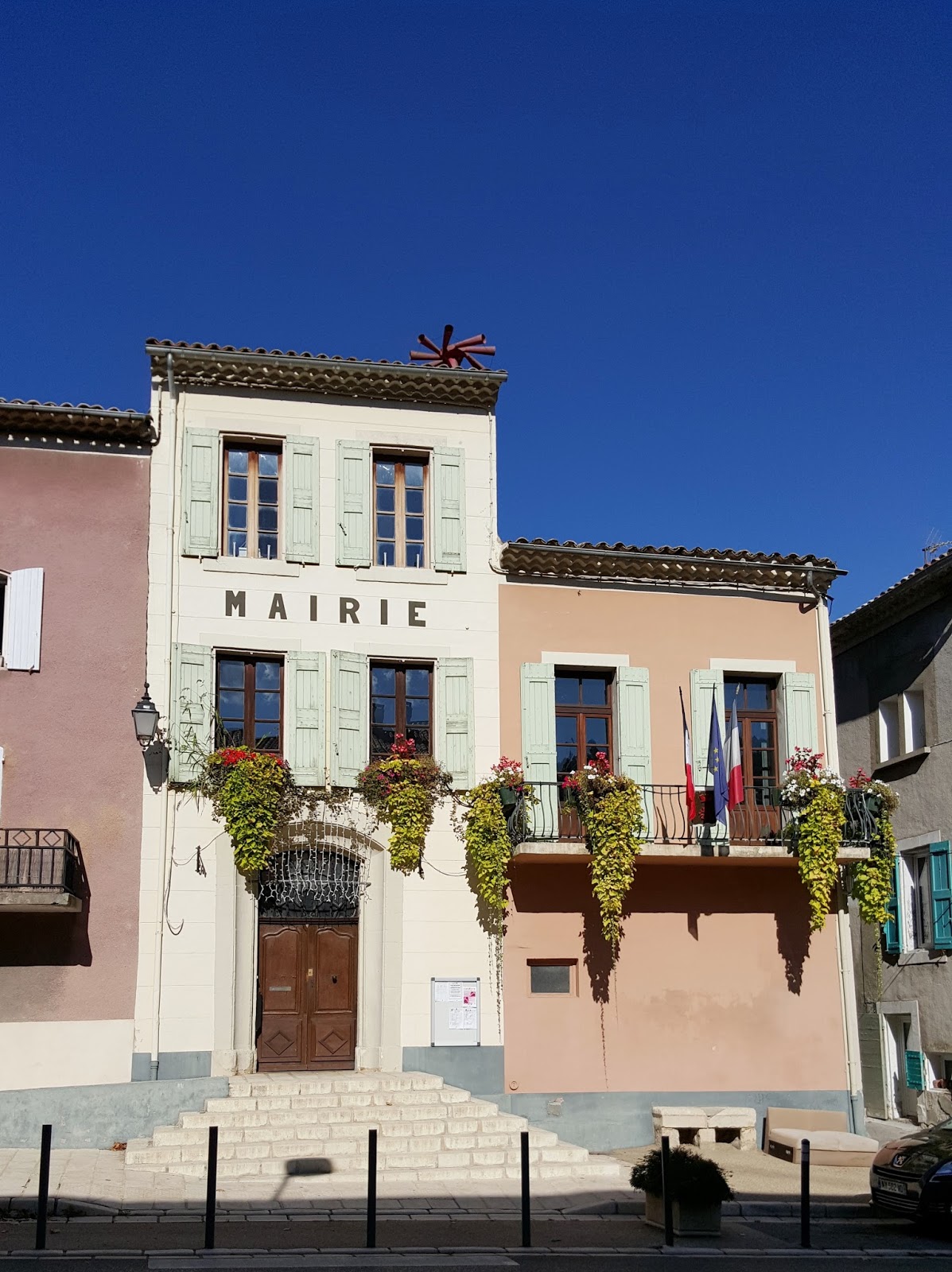 Our House in Provence, the Most Beautiful Region of France: Artisan Ice ...