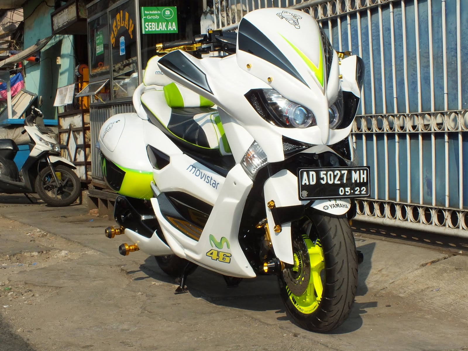 Doctor Matic Klinik Spesialis Motor Matic: YAMAHA NMAX MODIF Touring ...