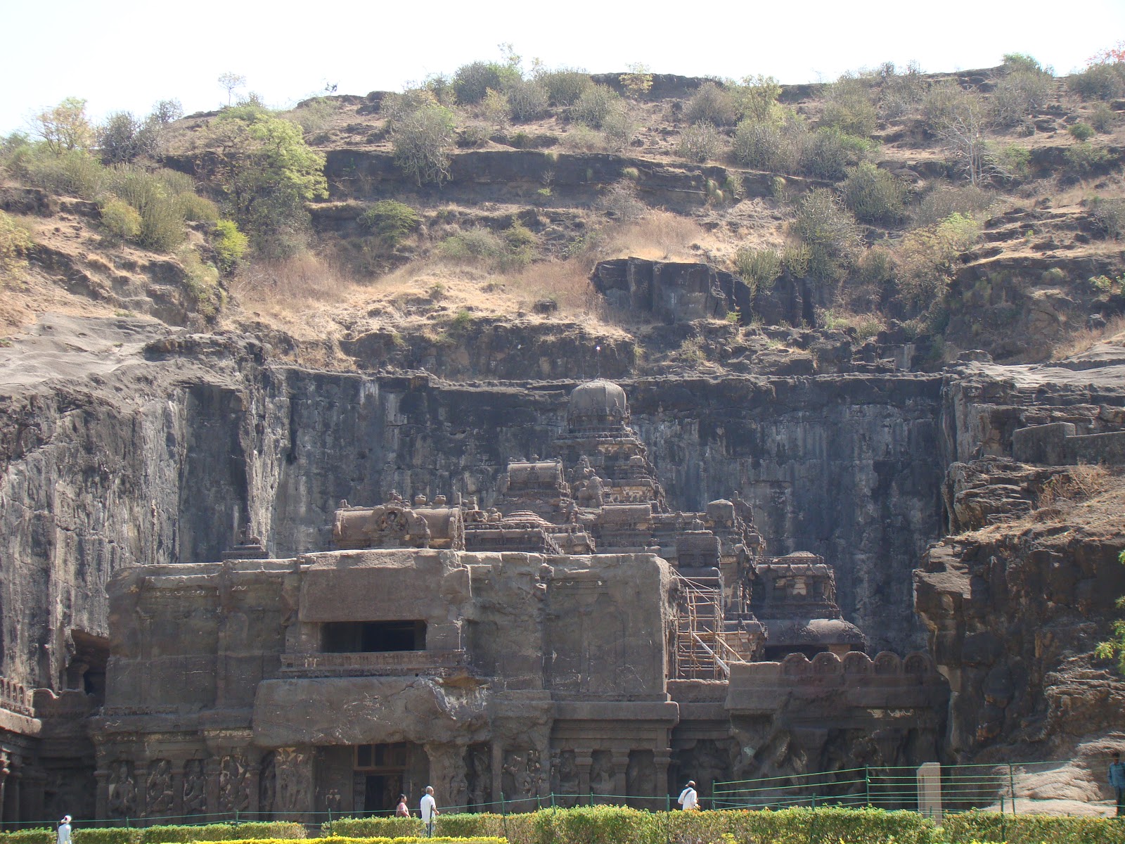Ātmaprajñānanda Saraswati: Indian Rock-cut Architecture