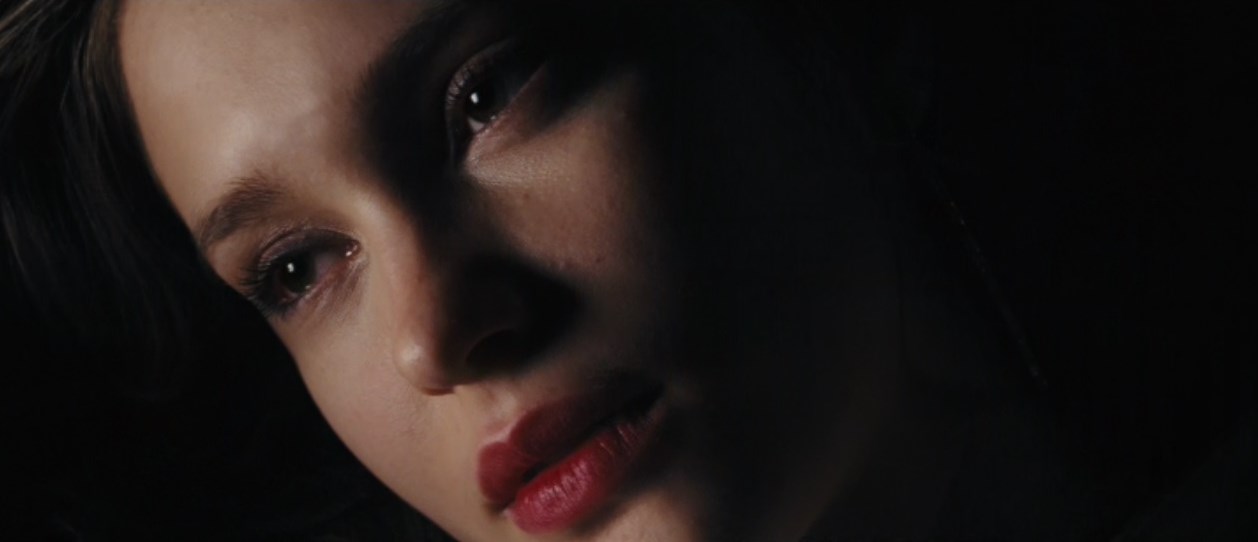 Horror Movies and Beer!: Alexia Fast gets Dumped in Jack Reacher (2012)