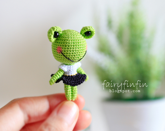 FairyFinFin: Cute Tiny Crochet Frog Doll, Amigurumi Tiny Frog doll ...