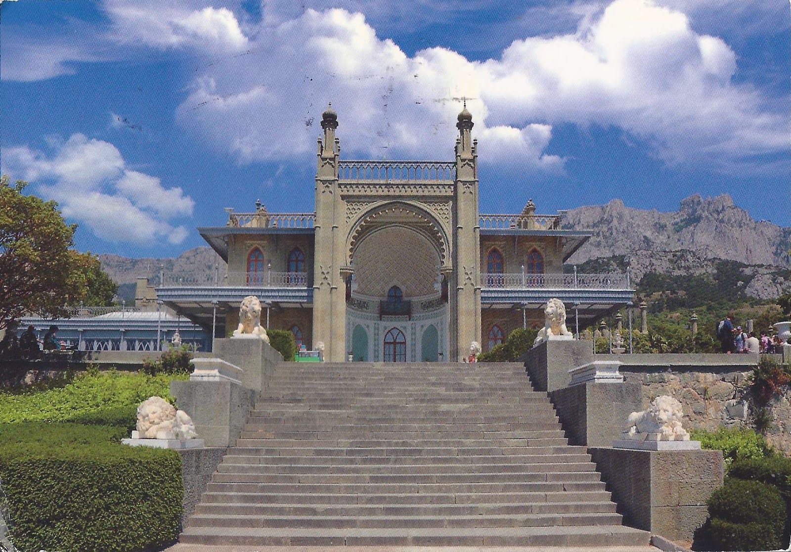 A Journey of Postcards: Vorontsov Palace | Ukraine