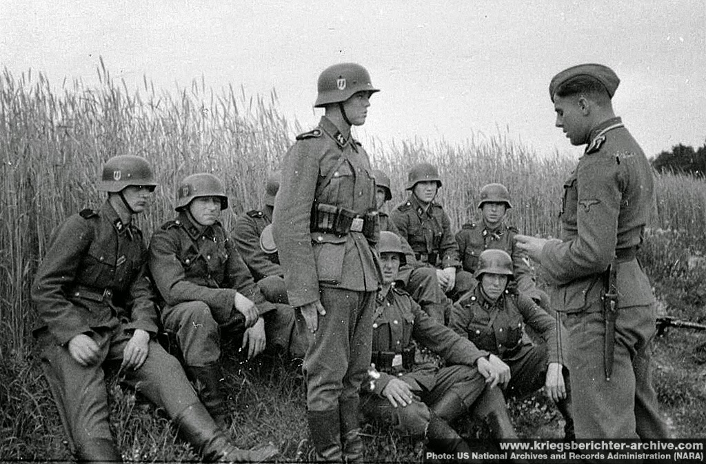 NAZI JERMAN: Foto 1. SS-Infanterie-Brigade (motorisiert)