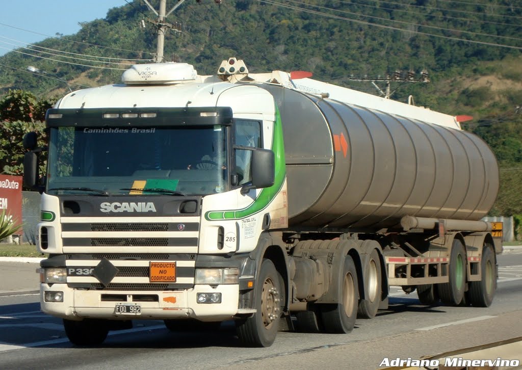 Caminhões Brasil e Cia: Scania - P330