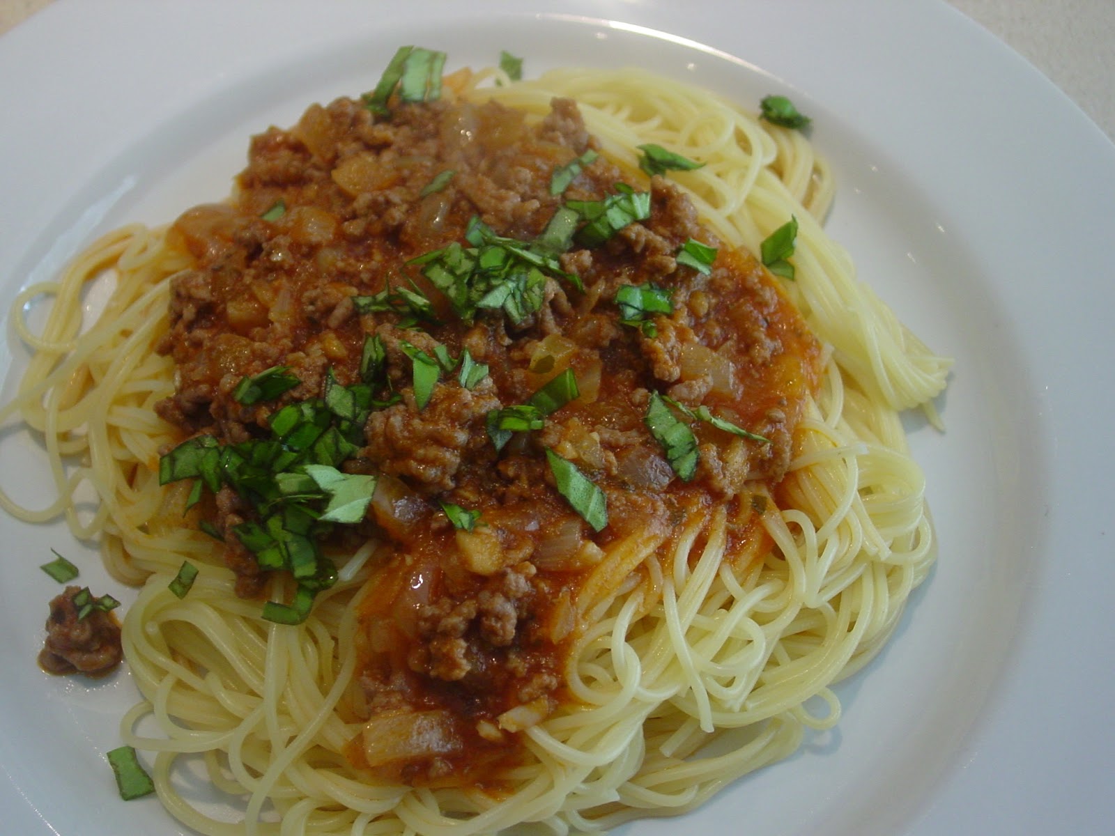 The Dirty Floor: Garlic Bolognese Ghetti
