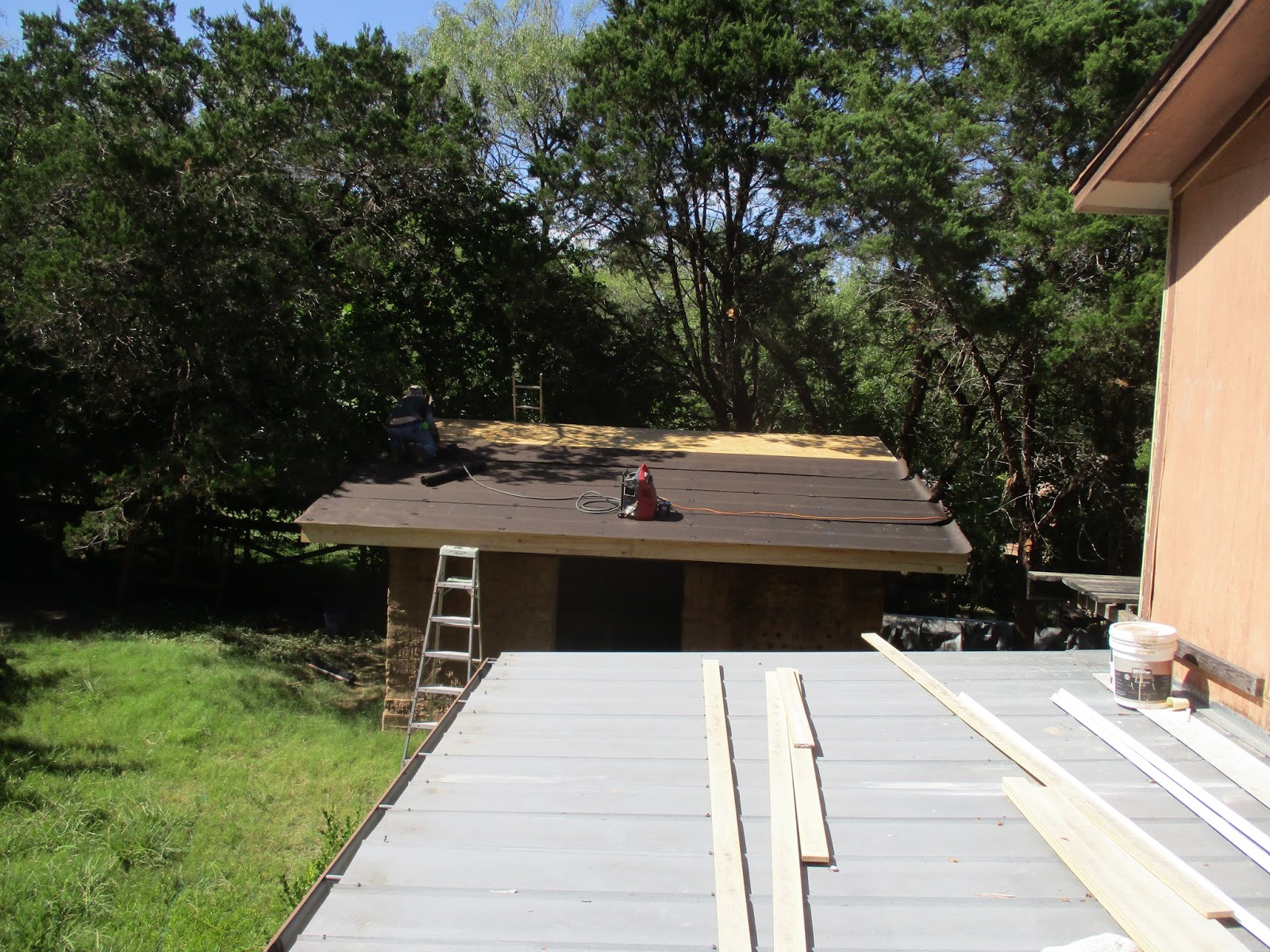 T-Brick Shed: Drip Edge, Felt Paper and Roof Paneling