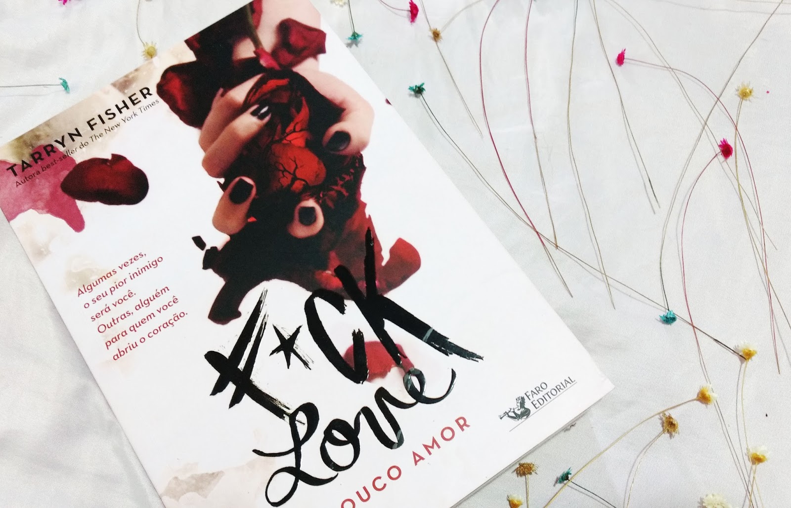 Resenha: Fuck Love - Faro Editorial - Yara Guez