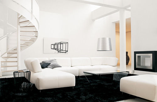 StylishBeachHome.com: Decorating With White