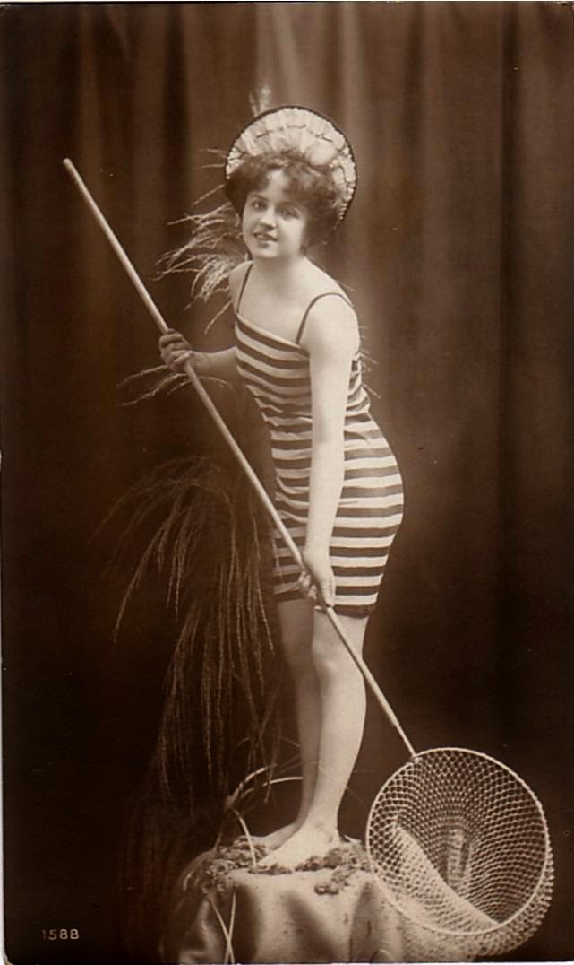 28 Stunning Vintage Photos Show Bathing Beauties From Between the 1920s ...