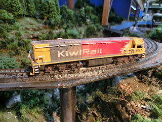 New Zealand Railway Models (Kiwi Trains): Weathering the DL, DXR & EF Class