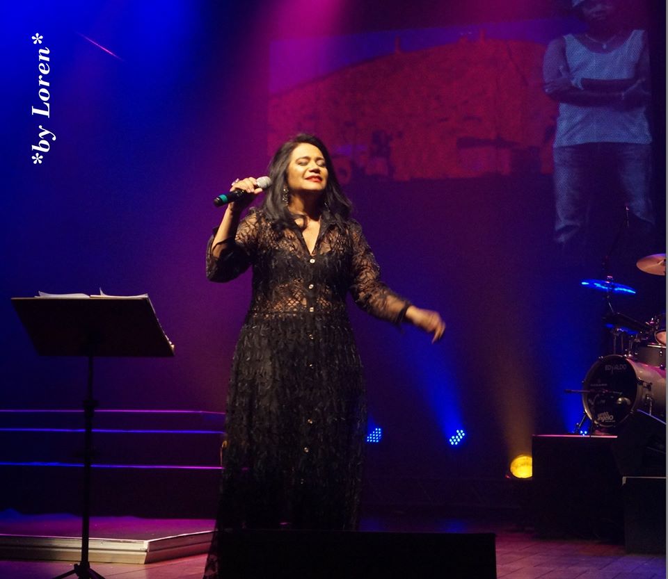 *BALADAS FASHION*: Show"MIL TONS"com SIMONE ALMEIDA!