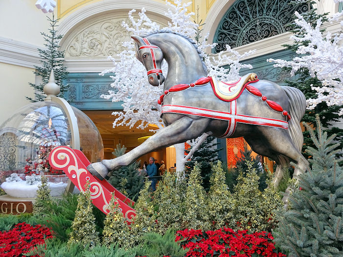 Left Field Wander: The Bellagio Conservatory Winter Floral Display