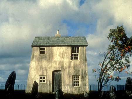 F This Movie!: Unsung!: Paperhouse