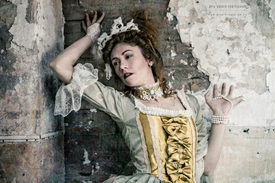 Moda de Época: Sesión Fotográfica "Almas Rococó"