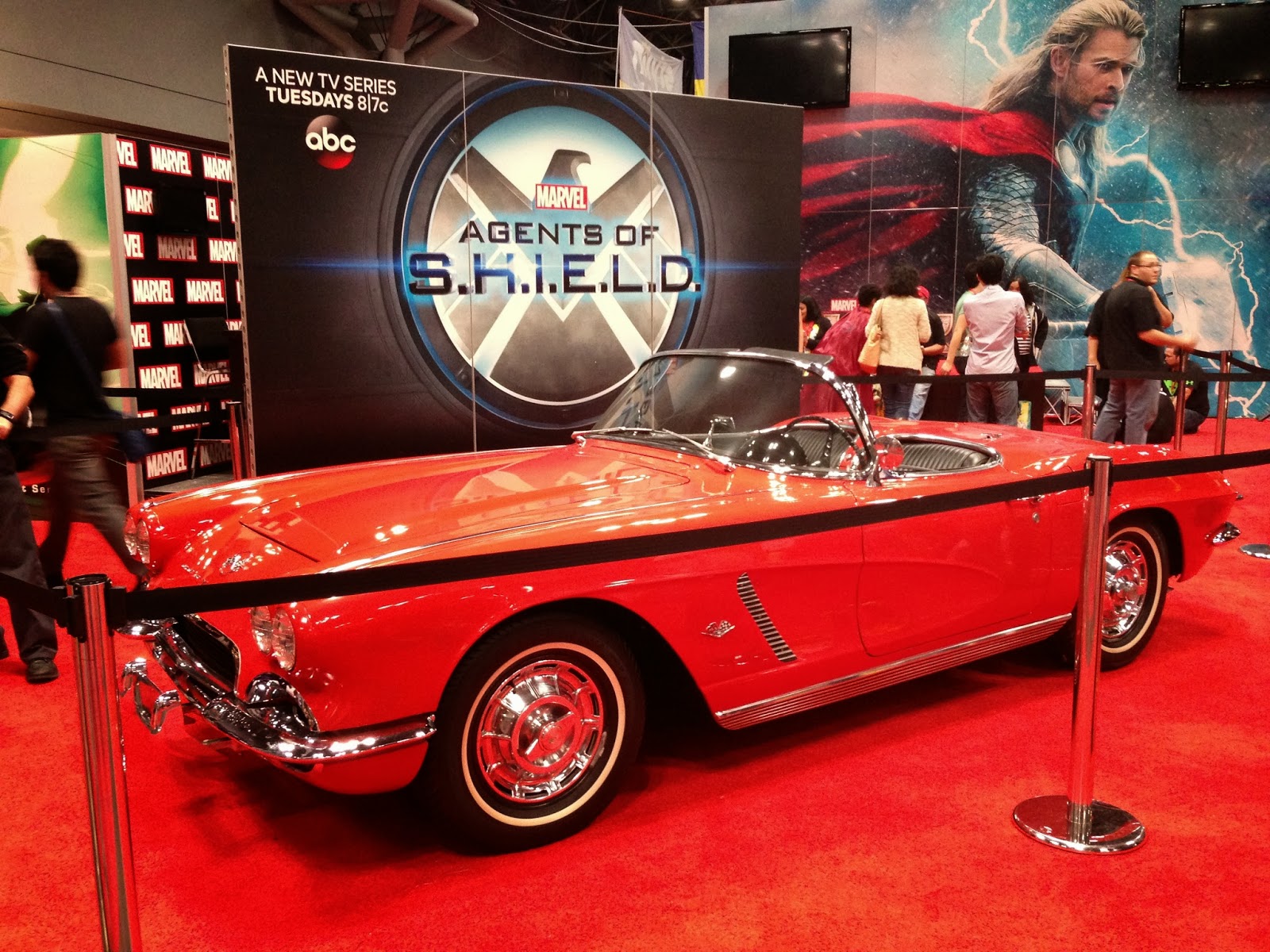 Fashion and Action: NYCC 2013 Style - Cosplay, Cars, and Fashion Photos