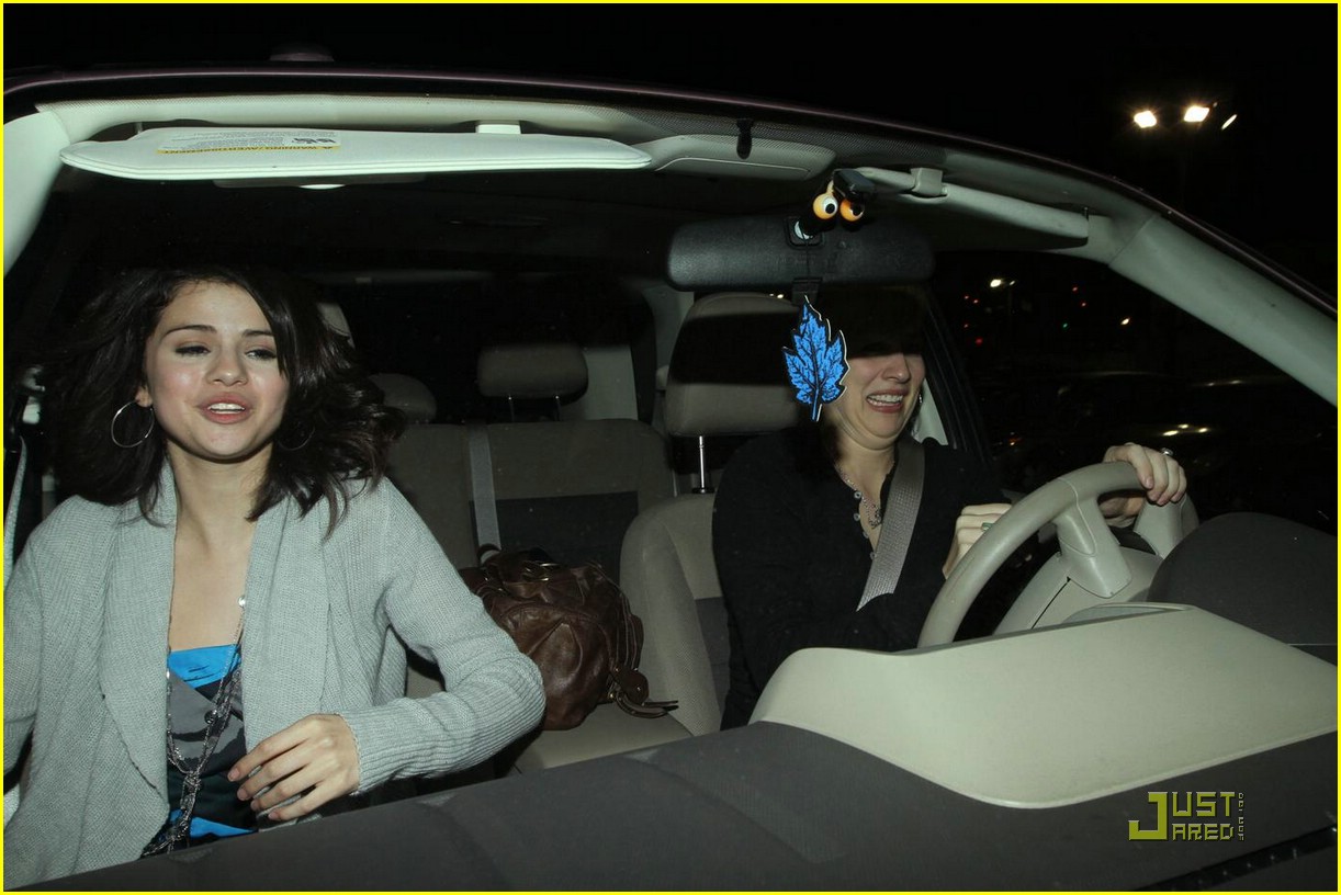 Cars Of Stars: Selena gomez car