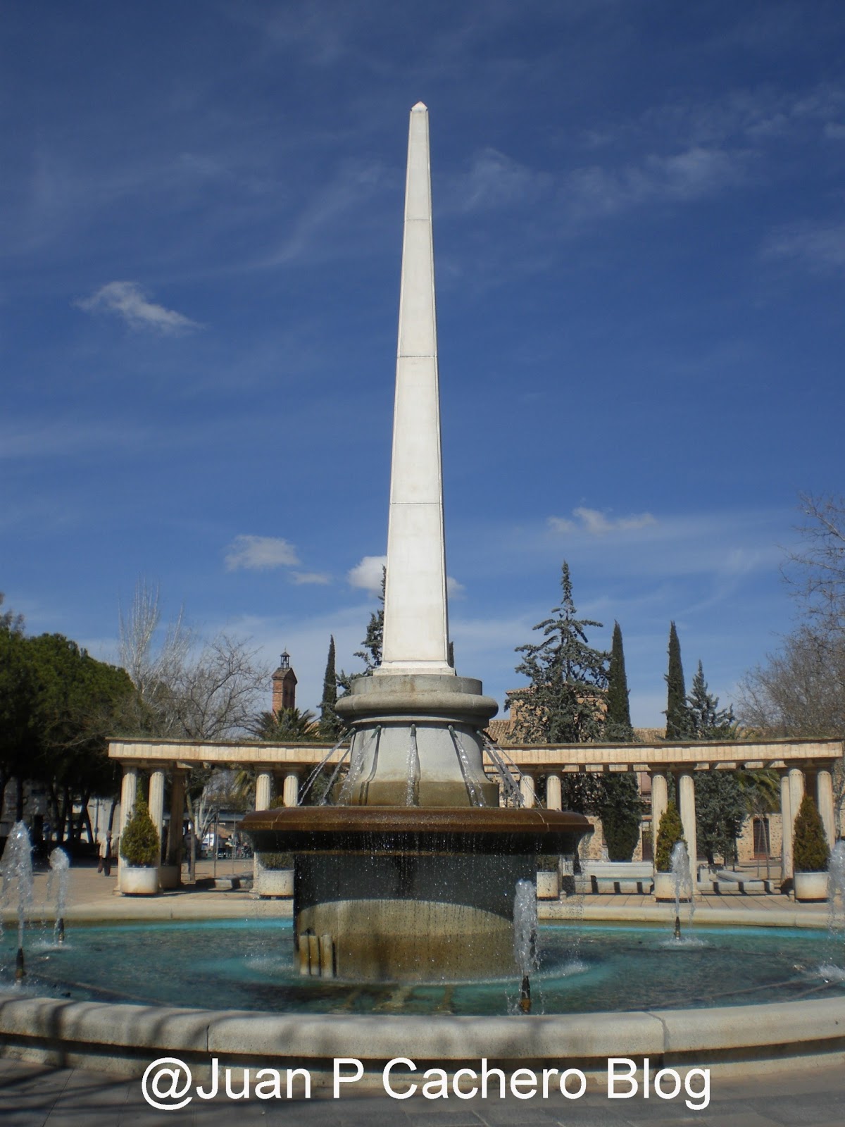 @ JuanPCachero Blog: !!! UNA CIUDAD ALREDEDOR DE UN JARDÍN...!!!