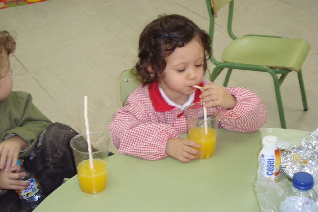 CP "Carmelo Cortés": Elaboramos zumos naturales -Ed. Infantil 3 años B-