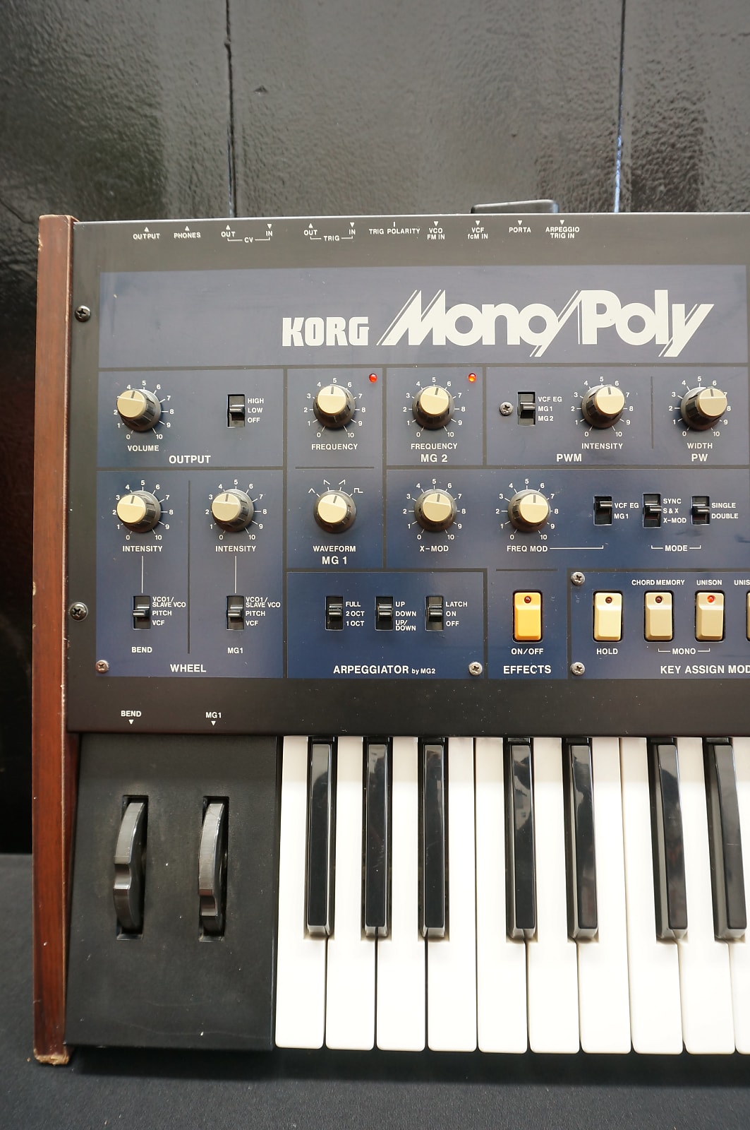 MATRIXSYNTH: Korg Mono/Poly SN 372847