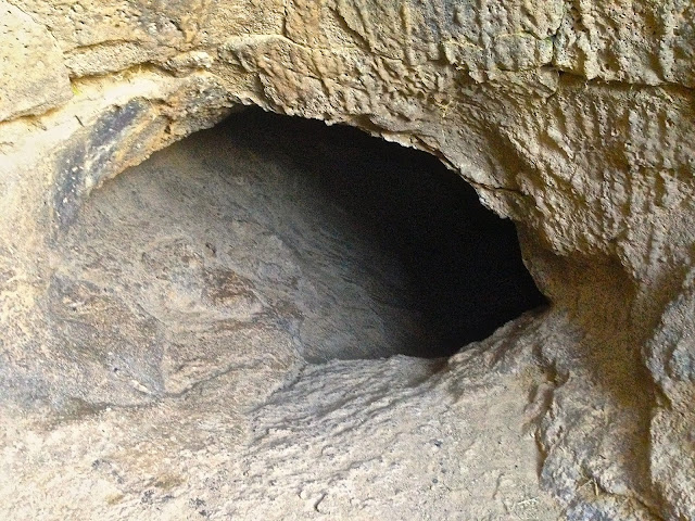 SOUTHERN IDAHO: TEAPOT CAVE
