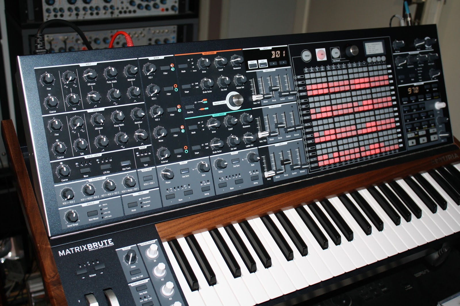 MATRIXSYNTH: Arturia Matrixbrute