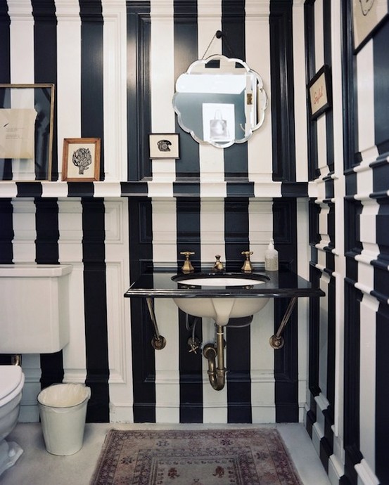 Chinoiserie Chic: Navy - The Powder Room
