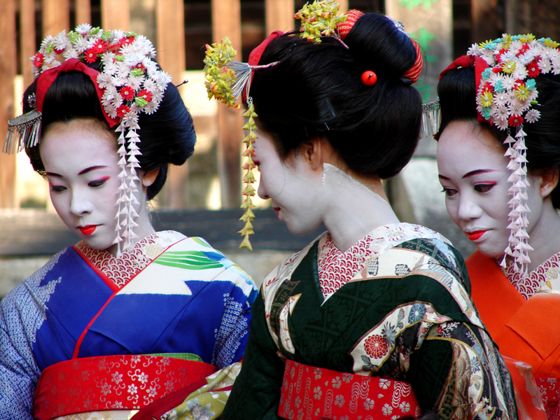 Crónicas de Nadhia: Cultura – Las Geishas