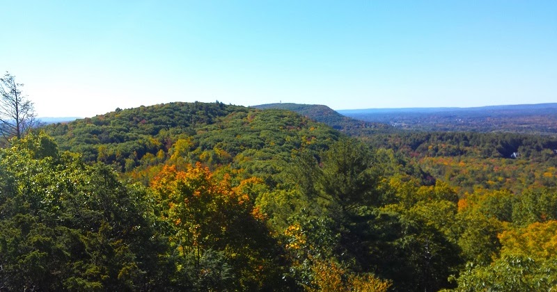 GranWood Explores: Connecticut Hiking Trails by Town - Bloomfield