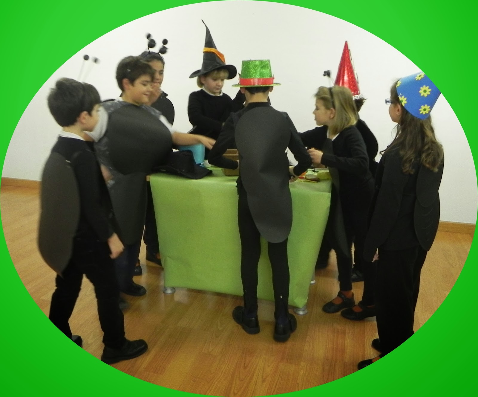 Nuria The Explorer of Children´s Literature in English: FREEZE FRAMES ...