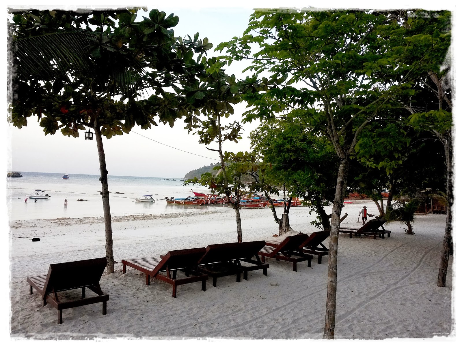 A traveller's reflection: 2014 Ride to Koh Lipe: 02 Delicious lunch in ...