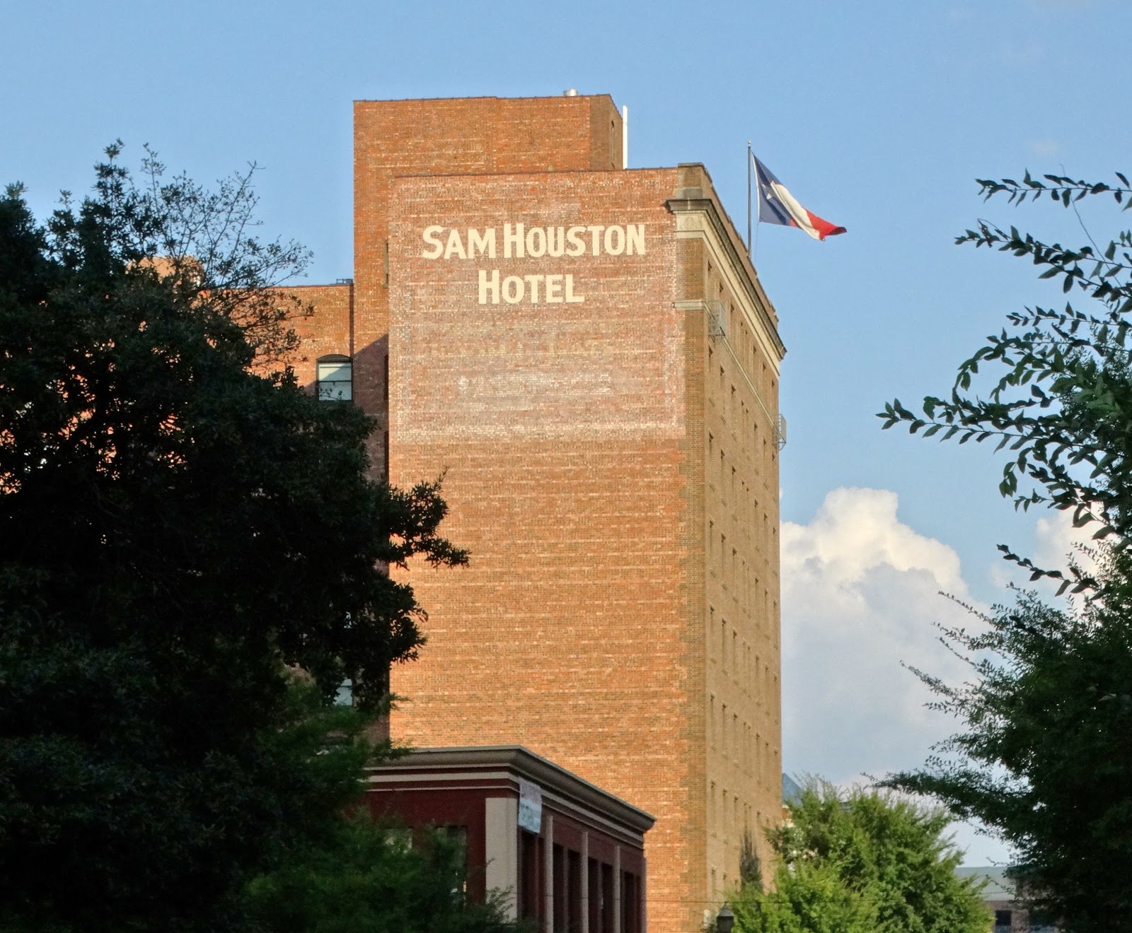Houston in Pics: Red-brick Sam Houston Hotel