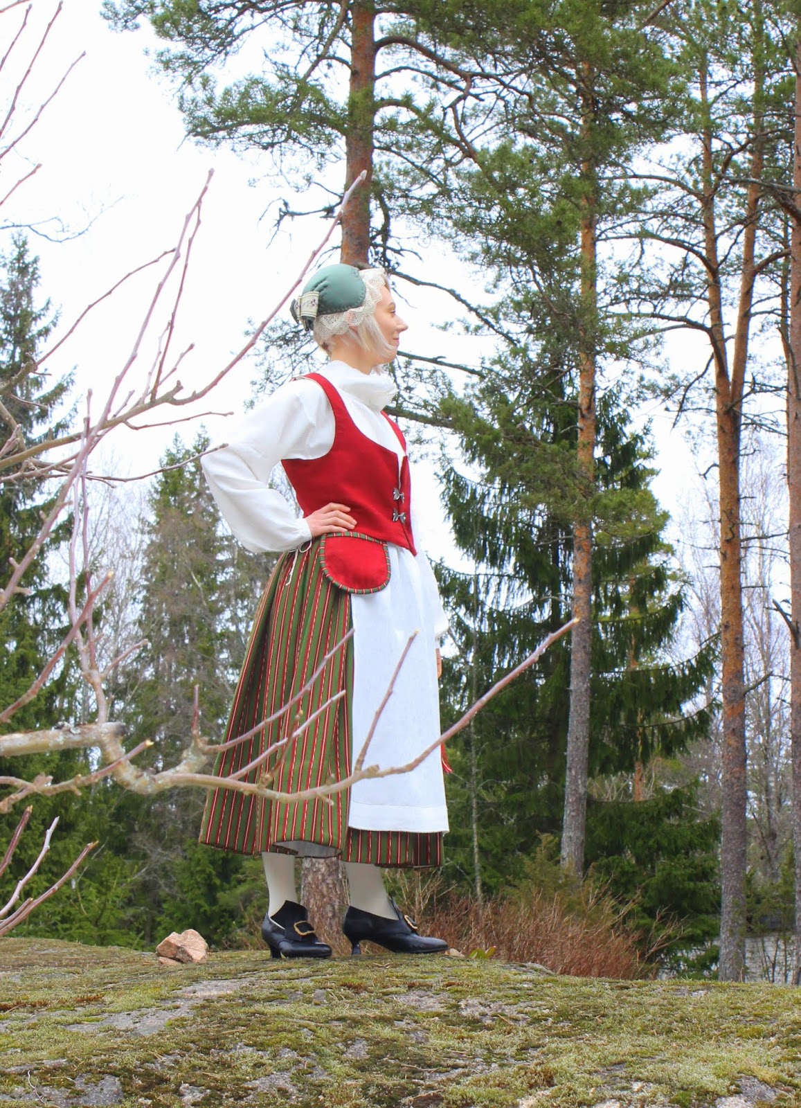 Rauni Elfving: Merikarvian kansallispuku...