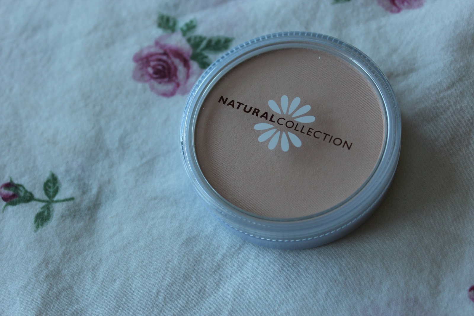 Makeup and Magazines: My Makeup Collection: Natural Collection