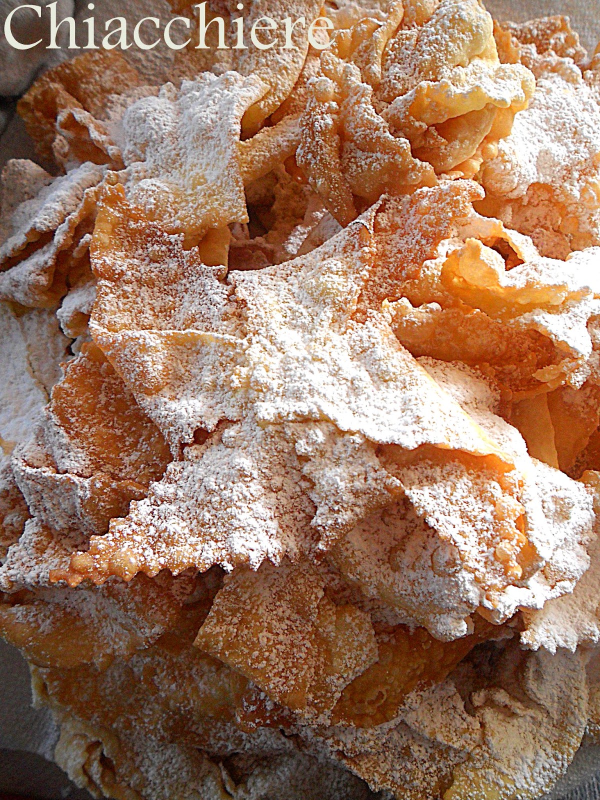 Chiacchiere,un groviglio di chiacchiere! | Dolci Delizie di Casa