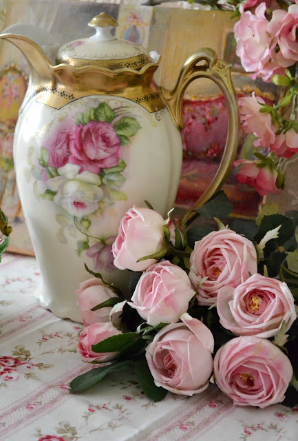 Jennelise: Fanciful Florals