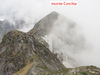 Escursionismo a 360°: Monti Corchia e Freddone (EE)